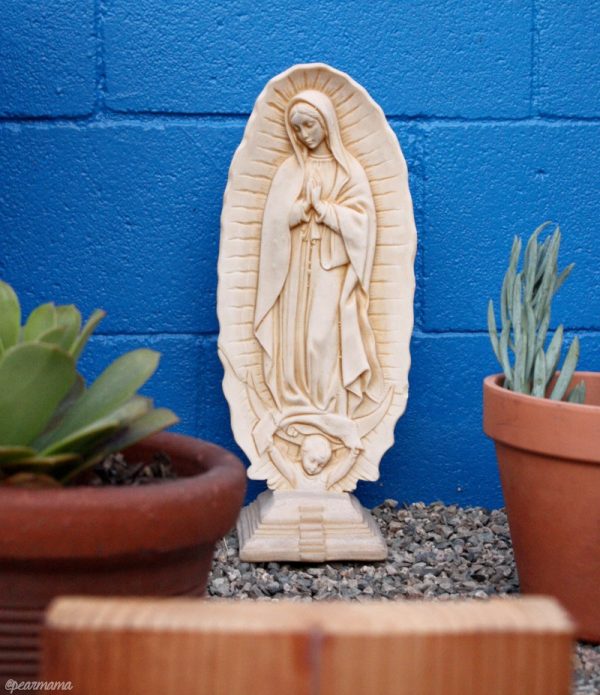 virgen-mary-statue-blue-wall | Pearmama